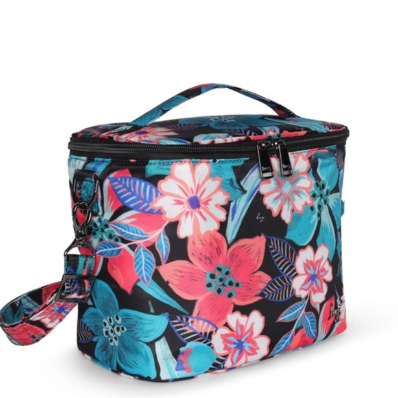 lug | Bags | Lug Nibble Convertible Lunch Tote Resort Tropics Nwt ...